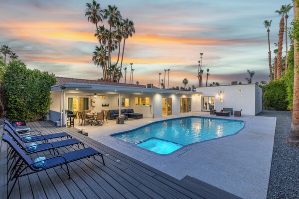 Perry's Paradise - Resort Style Paradise! - Palm Springs, CA