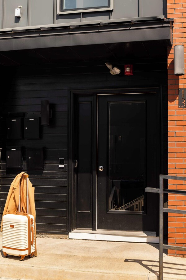 Sosuite | 2br Apt W Patio, W/d, Sofabed - Camden, NJ