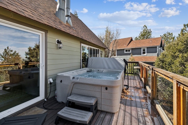 New! The Volpe Den 3-bedroom Cabin - Lake Gregory Regional Park, CA