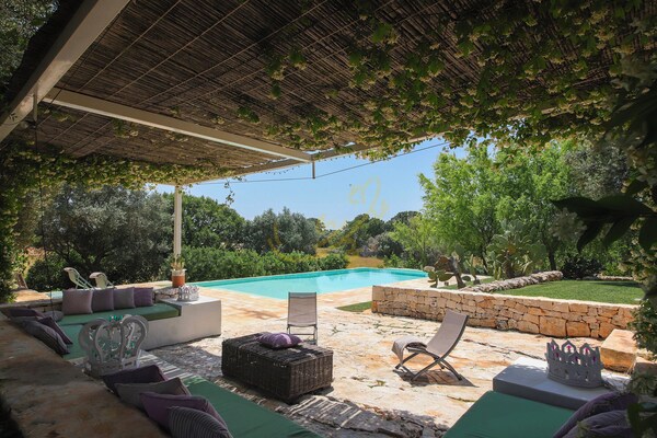 Td Trulli Vittoriani Charme And Pure Nature W/pool - Cisternino