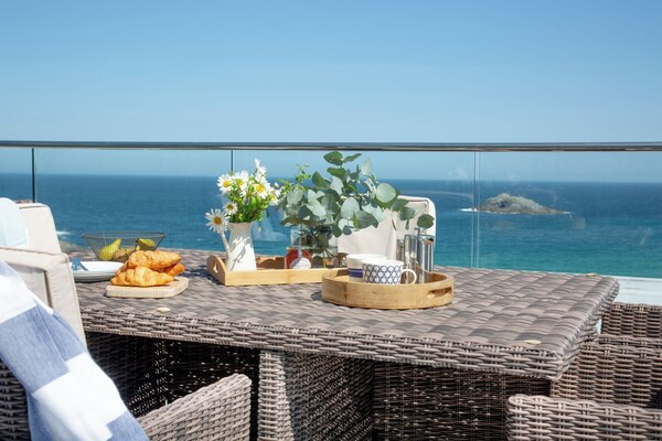 Luxury Sea View Holiday Apartment In West Pentire, Crantock, Cornwall - Crantock