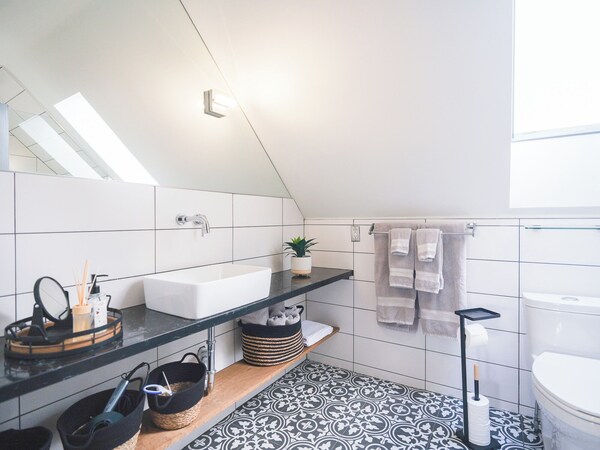 Cozy Loft In The Village Of Virgil - Niagara-on-the-Lake