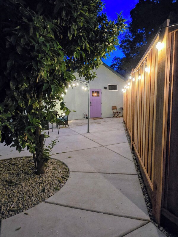 2024 Custom Home: 2 Bed, 2 Bath Pop Art Hidden Cottage With Ev Charging - Roseville, CA