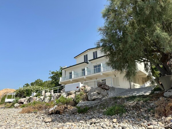 Appartamenti Fronte Mare 10 Mt - Acquedolci