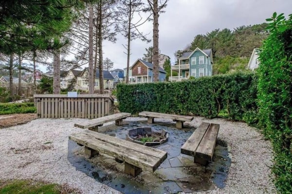 Ms B Haven @ Olivia Beach - 2bed/2.5bth - Lincoln City, OR