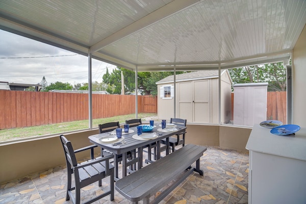 Lanai, Grill & Outdoor Pool: Melbourne Duplex! - Melbourne, FL