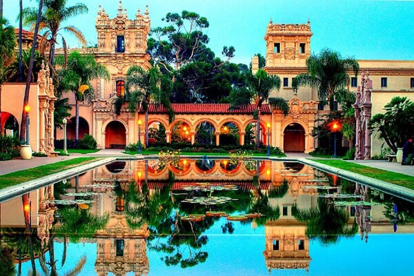 Stay In The Heart Of Hillcrest! San Diego - MIddletown - San Diego