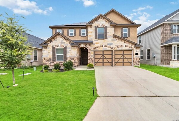 Modern Spacious 5-bedroom House With Wifi And Dual Story Ac In New Braunfels - Seguin