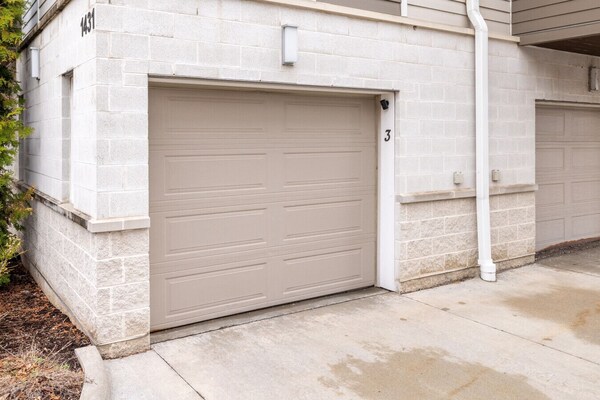 Luxury Downtown Townhome W/ Private Garage Unit 11 - JACK Cleveland Casino