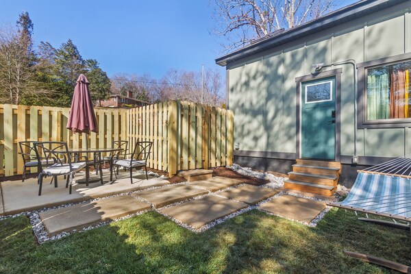 Secluded Tiny Home In Exclusive Paris Mountain! - Greer, SC
