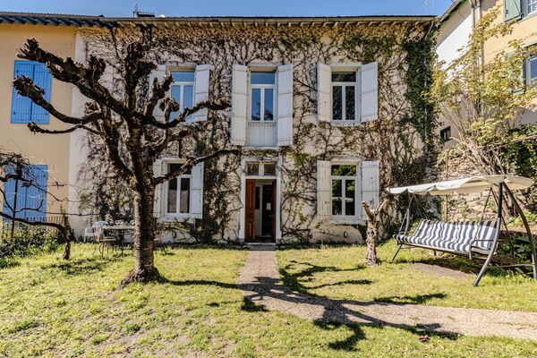 Villa Montcalm 4* Con Vista A La Montaña, 4 Habitaciones, Baños Termales Y Mercado Local A 80m - Orlu
