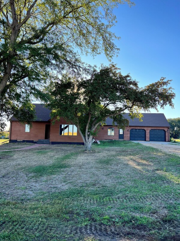 Cornfield Country House 1/2 - Pomme de Terre River
