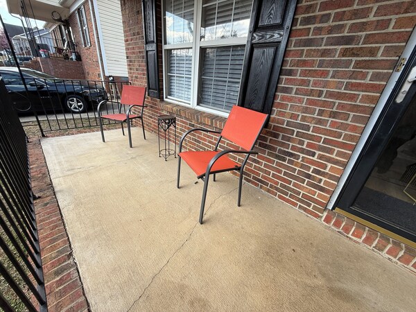 Blue Jays Nest\n3bed/2bth, Quick Access To Hwy 29 - Greensboro, NC
