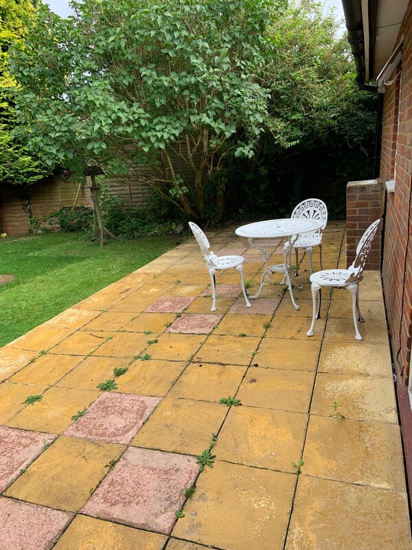 Woodland Retreat In High Wycombe - High Wycombe