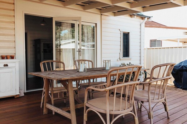 Olive Cottage - Cbd Location, Pet Friendly - Dubbo