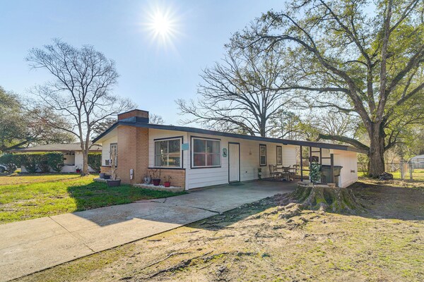 'Louisiana Roots' Home 3 Mi To Dtwn West Monroe! - West Monroe, LA