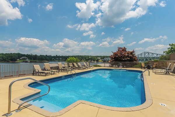 Duncan Bridge Condominium 112 - Lewis Smith Lake