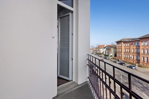 Apartment 'Mit 2 Schlafzimmern 3' With Balcony And Wi-fi - Lübeck