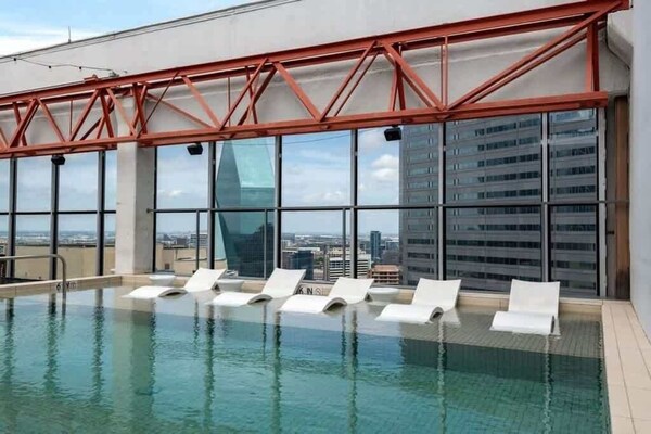 Stunning Cozysuites On Elm St. #08 - Dallas, TX