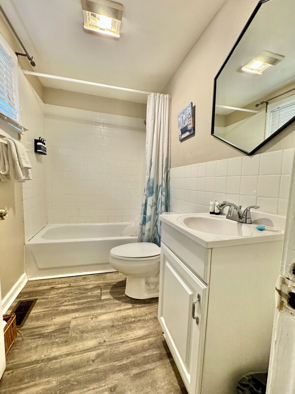 Cozy Noda Stay Near Uptown - Charlotte, NC
