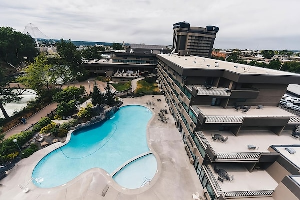 Get Ready For Blissful Getaway! Pet-friendly, Near Spokane Arena - Spokane, WA