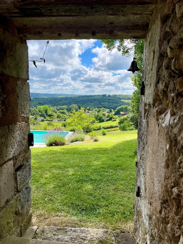 Estate In The Heart Of The Périgord Blanc With Swimming Pool And Large Wooded Park. - Périgueux