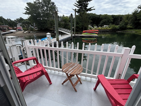 Charming 2-bedroom House Boat In Portsmouth With Ac, Wifi - Portsmouth, NH