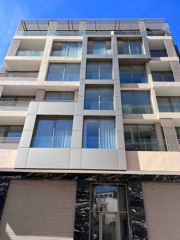 Modern & Cozy Apartment In Casablanca  Pet-friendly & Secure Stay! - Portugal