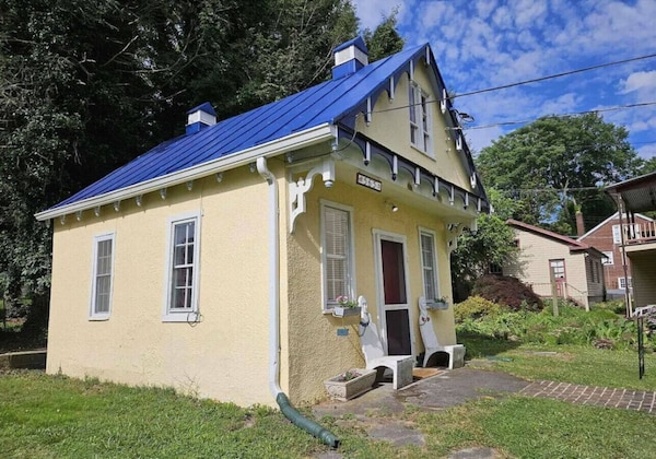 Firehouse Cottage | Walk To All Of Downtown Hf - Harpers Ferry, WV
