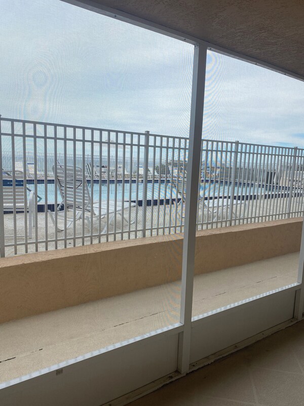 Charming 1-bedroom Oceanfront Condo In Indian Harbour Beach, - Melbourne, FL