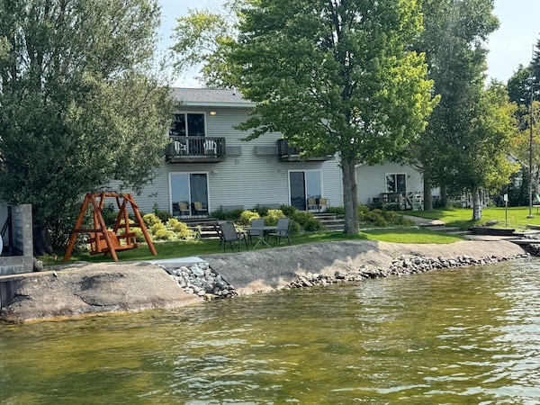Lake View Motel & Gift Shop - Lakeview Kitchette - Michigan
