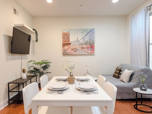 Lovely 2br Apt In Ucity, Walk To Upenn & Drexel - Olney - Philadelphia