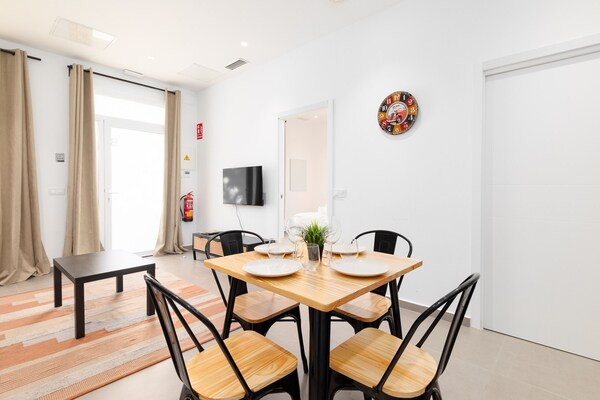 Belmar Apartments B. Wifi + A/a + 6 Pax - Estacion Joaquin Sorolla - València