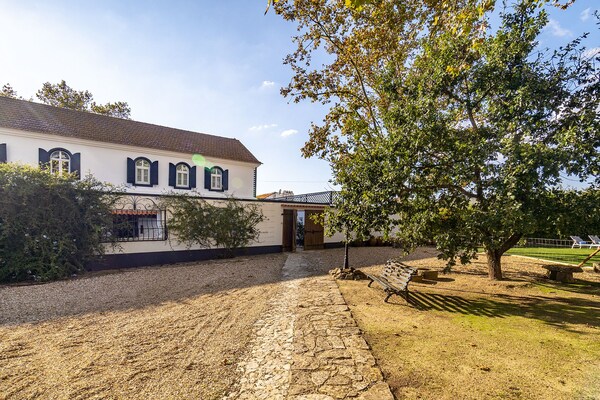 Country House, 25 Minutes From Lisbon, With Terrace And Spacious Garden With Pool - Benavente