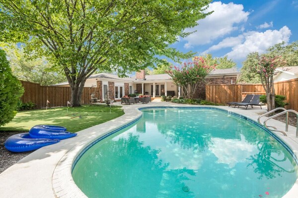 Heated Pool, Golf & Poker Room - Carrollton