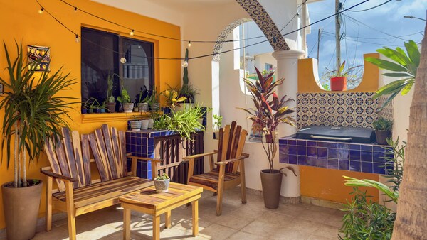 Casa Roca Caribe - Whole House - 4 Bedroom, 3 Bathroom, Pool, Ocean Front - Isla Mujeres