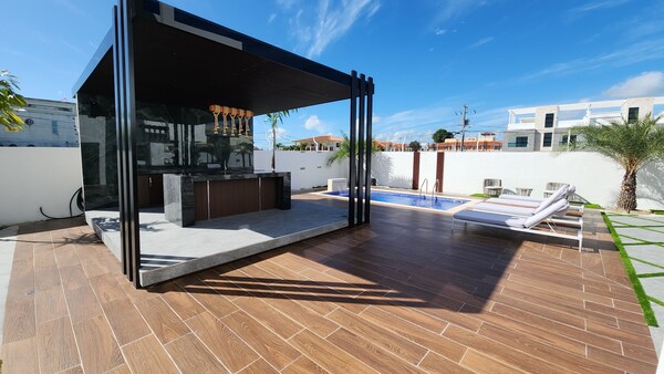 Villa Paraiso Punta Cana, D.r. Ideal For Sharing With Family And Friends 5 Rooms. - Punta Cana