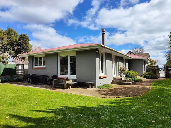 Peaceful By The Park - Invercargill