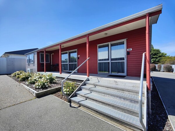 Invercargill Camden Court Studio - Invercargill