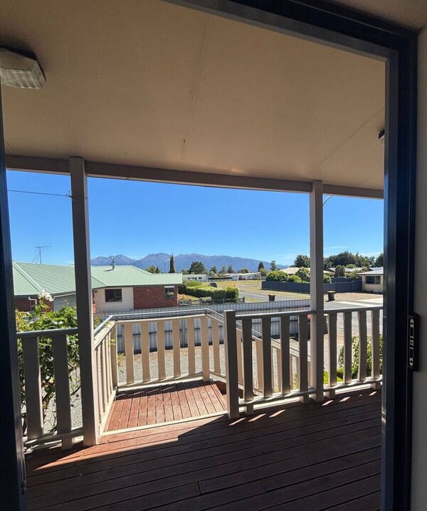 Te Anau Mountain Views - Te Anau