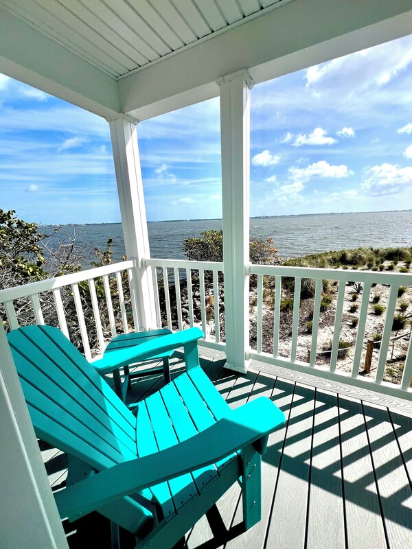 New Waterfront️pool, Epic Views/corner Lot️beaches Near~bbq Grill~washer/dryer - Stuart, FL