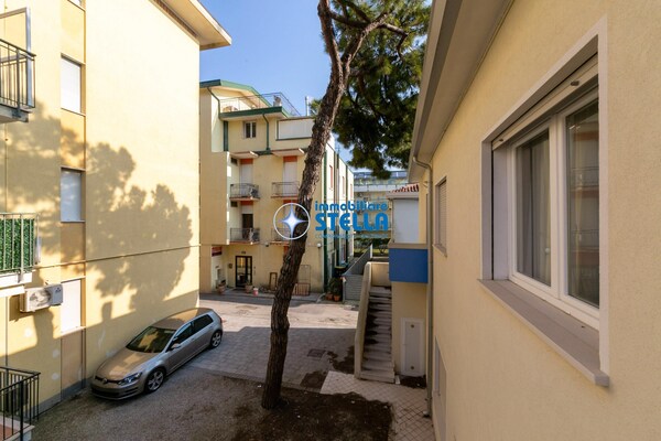 [ Villa Pola ] / Beach Place + 2 Parking Spaces - Jesolo