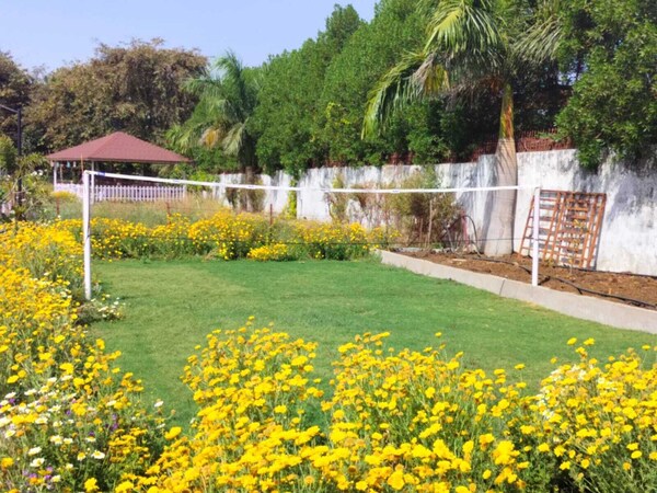Experience Natures Charm: Unique Treehouse Stay By A Scenic Lake! - Bhopal