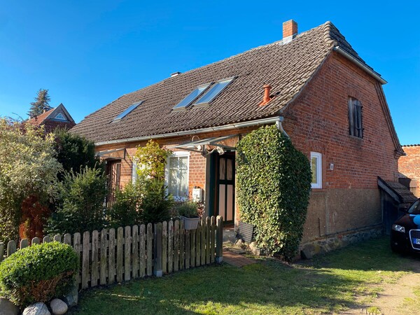 Ferienhaus 'Günther' Mit Gemeinsamer Terrasse, Privatem Garten Und Wi-fi - Sternberg