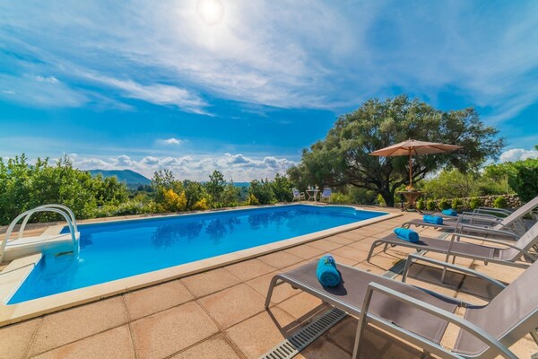 Finca In Inca With Pool And Mountain Views - Mallorca