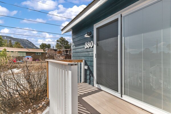 Cozy Cottage Near Estes Park Downtown & Stanley Hotel With Private Hot Tub! - Colorado