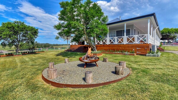 Stellaview Farmhouse, Newly Renovated In Heart Of Hunter - Singleton