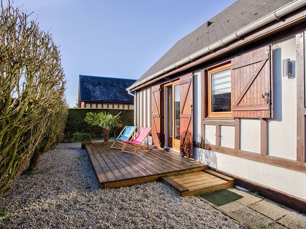 Chalet Lumineux Avec Grand Jardin Et Parking Privé à Merville-franceville-plage - Cabourg