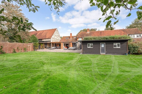 Crazy Fox Garden Cabin - Berkshire