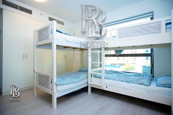 Rnb Beachside Hostel Jbr 1 - Dubai